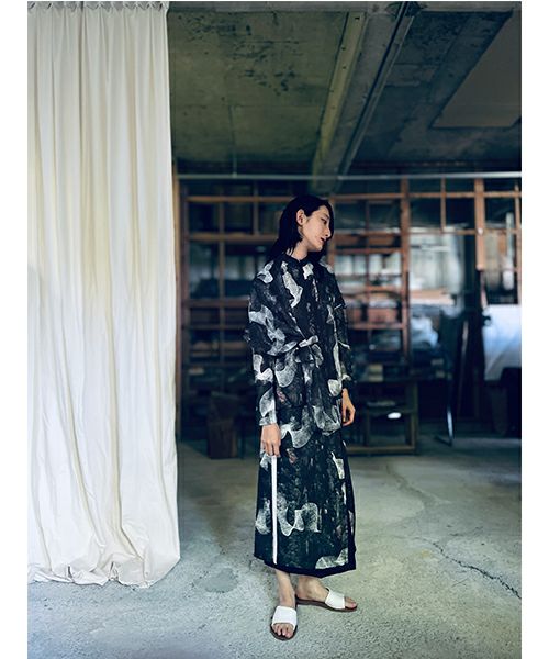 ohta デザイナー太田 雅貴 WOMEN最新コレクションいち早く紹介。商品を購入できる公式オオタ通販サイト