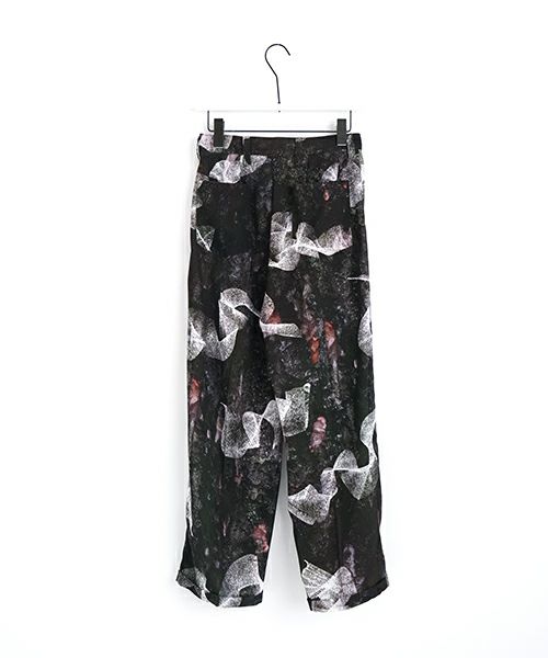 ohta デザイナー太田 雅貴 WOMEN最新コレクションいち早く紹介。商品を購入できる公式オオタ通販サイト